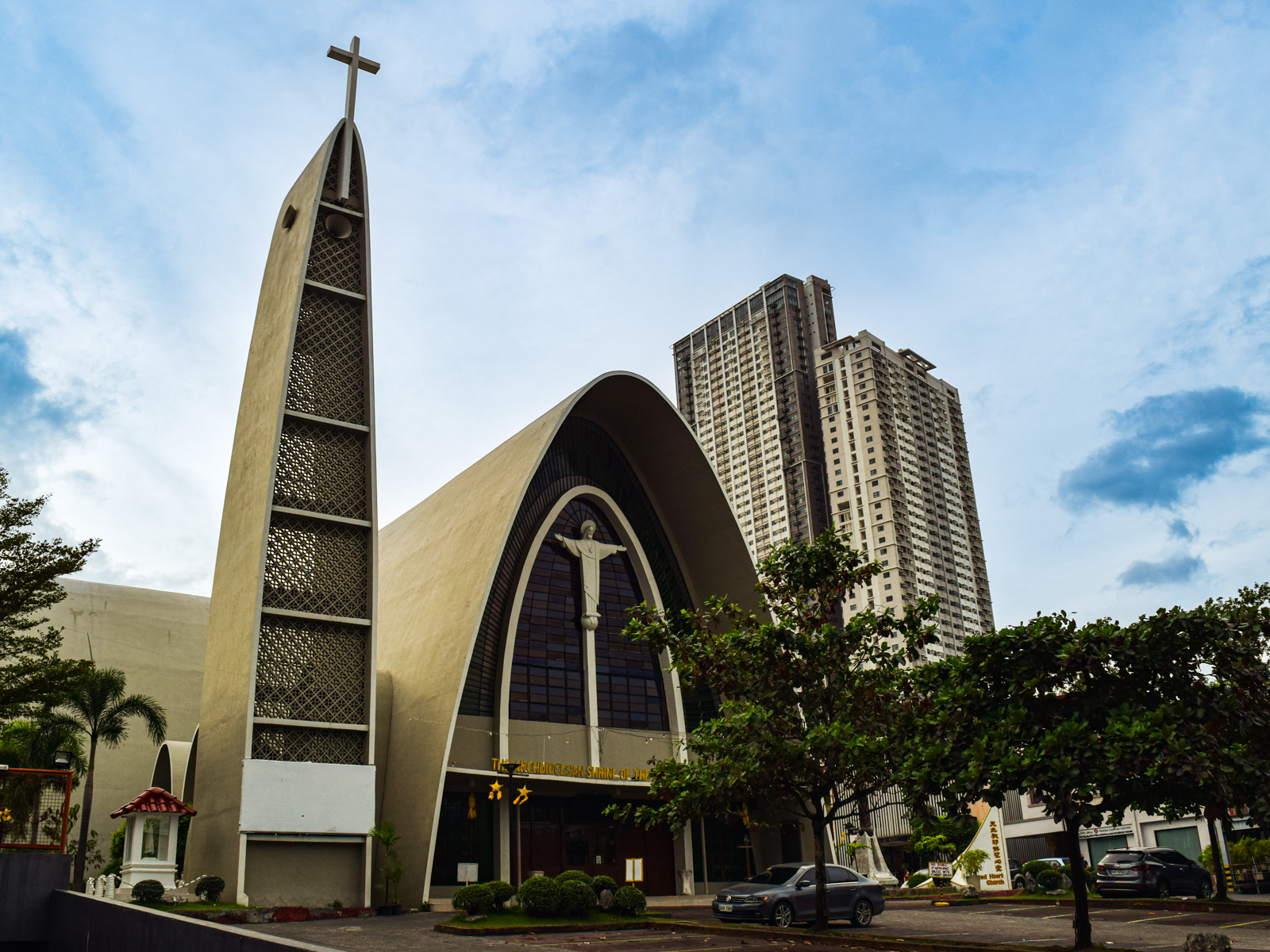 Sacred Heart Parish - Cebu City, Cebu, Philippines - Simbyahero