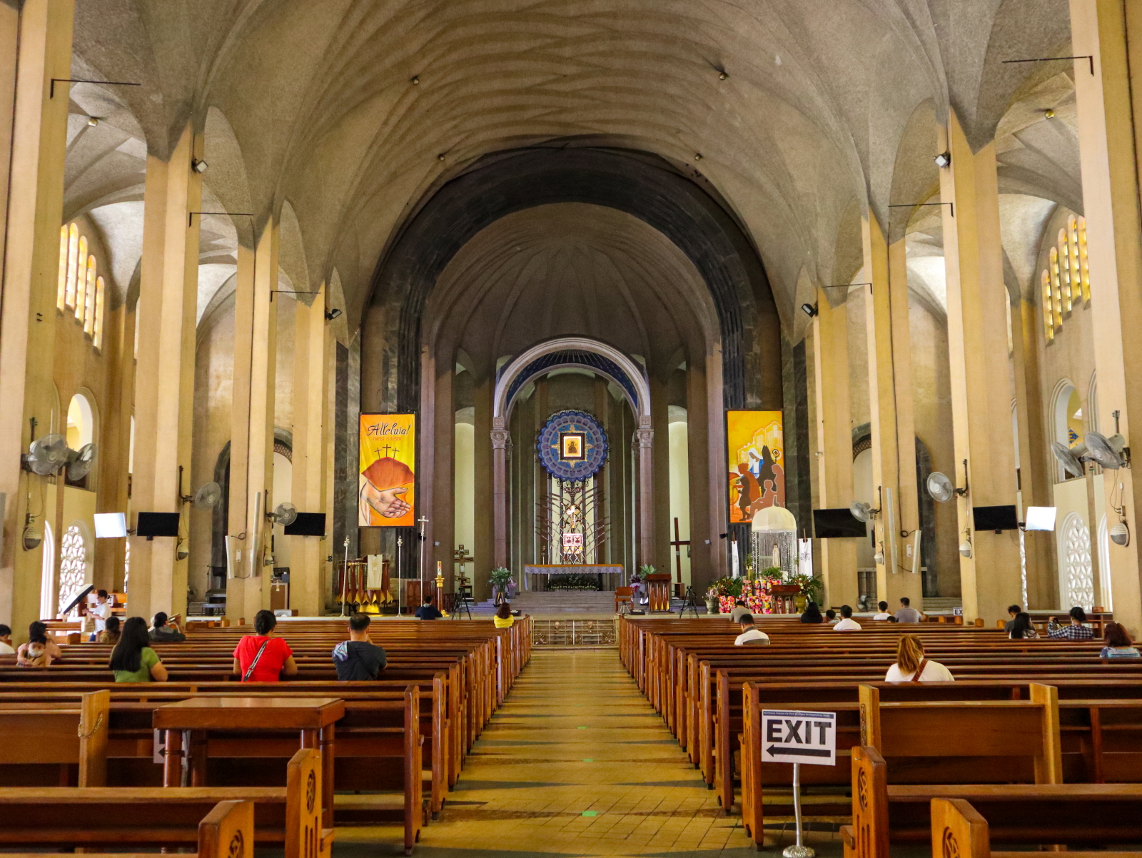 Baclaran Church (National Shrine of Our Mother of Perpetual Help ...